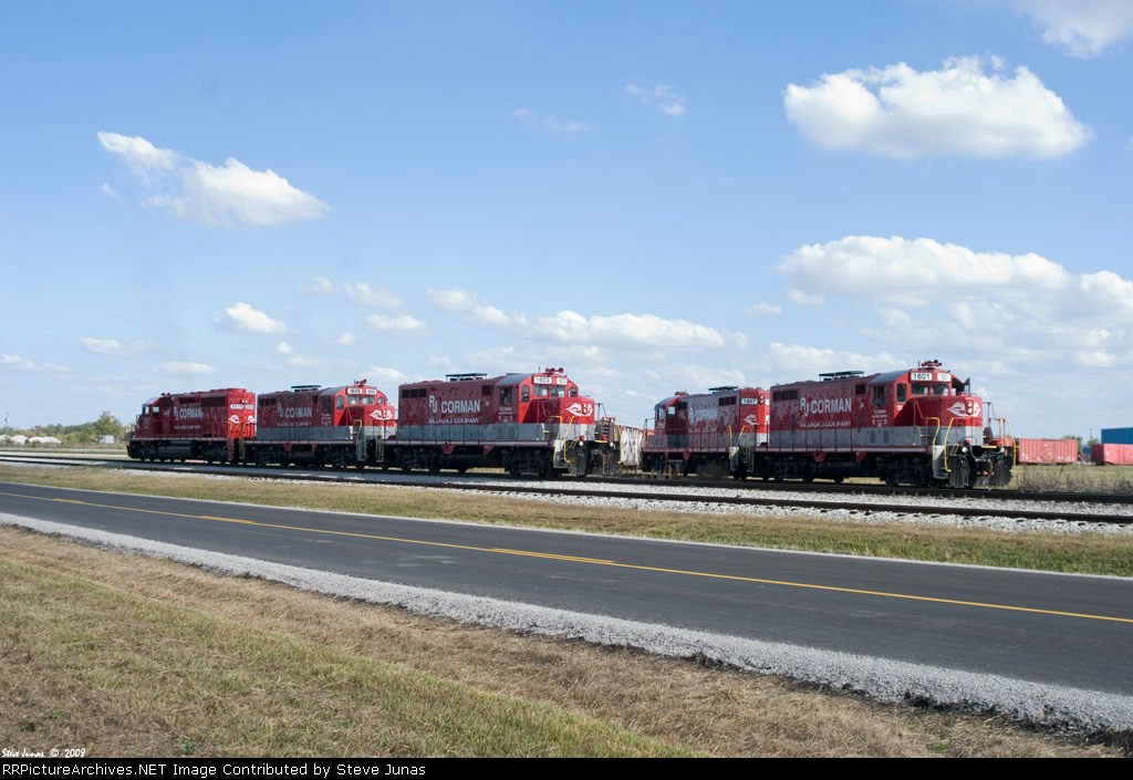 RJCC 1601,1807,1603,1605,3314 do some switching at the Distribution center
